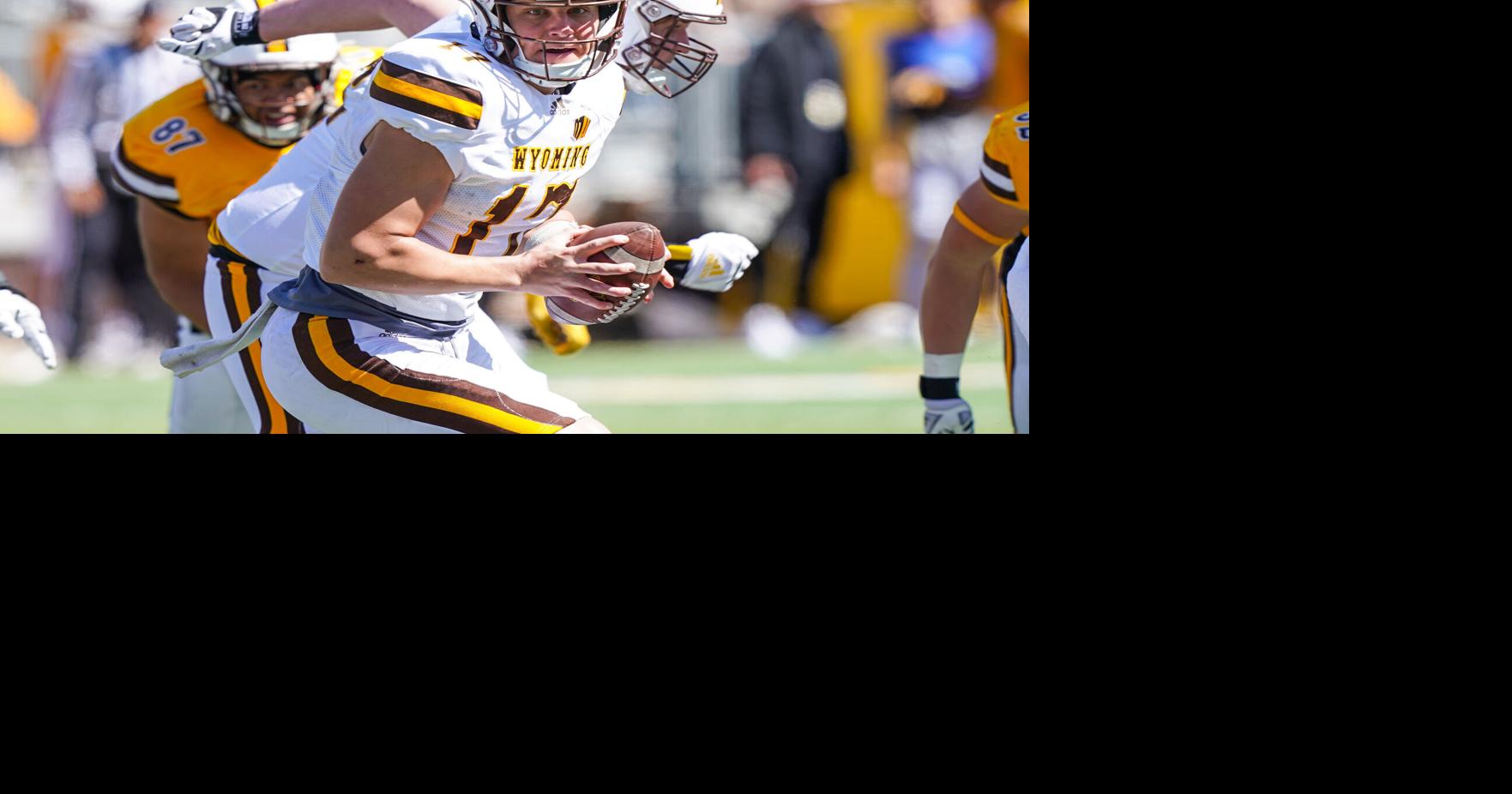 Wyoming Cowboys QB competition heating up as Evan Svoboda makes strides