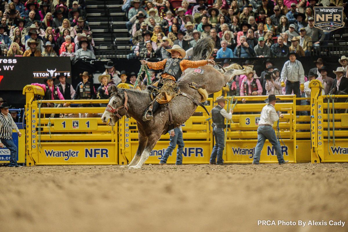 Hillsdale's Brody Cress ties for 2nd in Round 6 of NFR