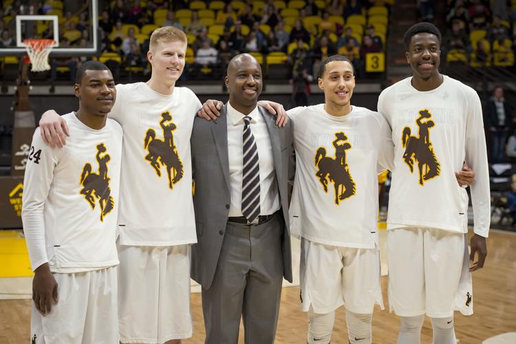 Former Wyoming guard Lou Adams signs with French squad