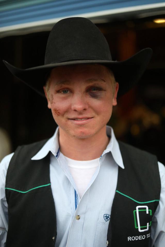 Bradlee Miller takes long road to bareback final; Tristen Hutchings on ...