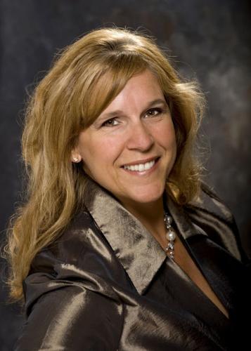 Vocalist Katrina Zook to perform UW faculty concert Sunday