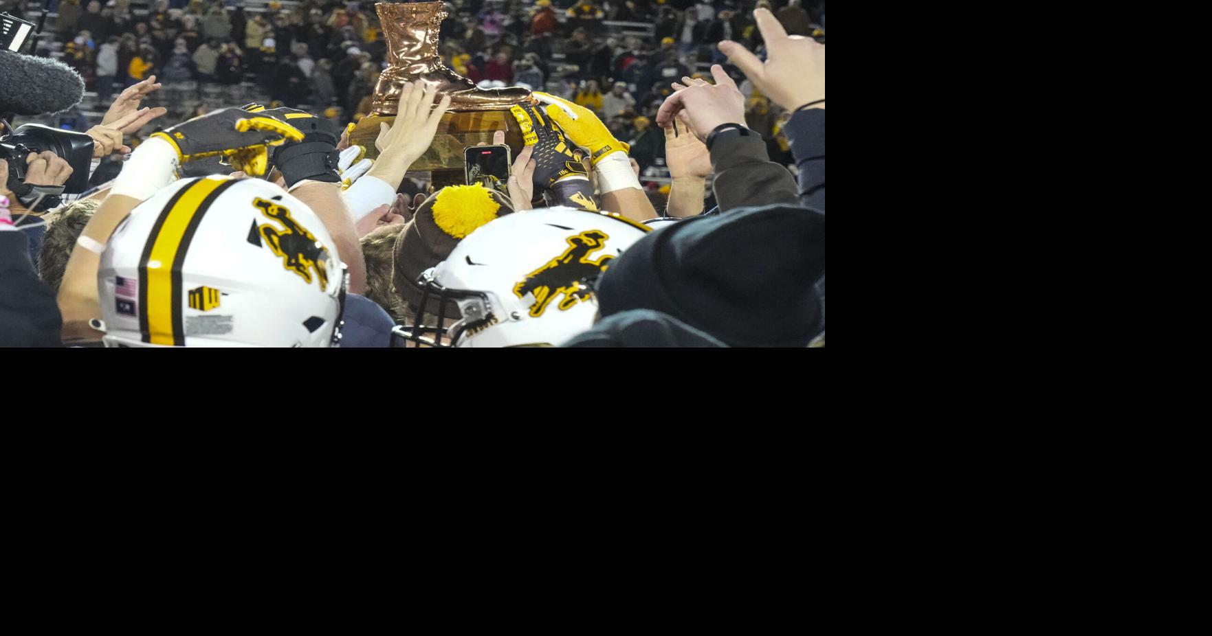 Wyoming Cowboys beat Colorado State 24-15 in Border War