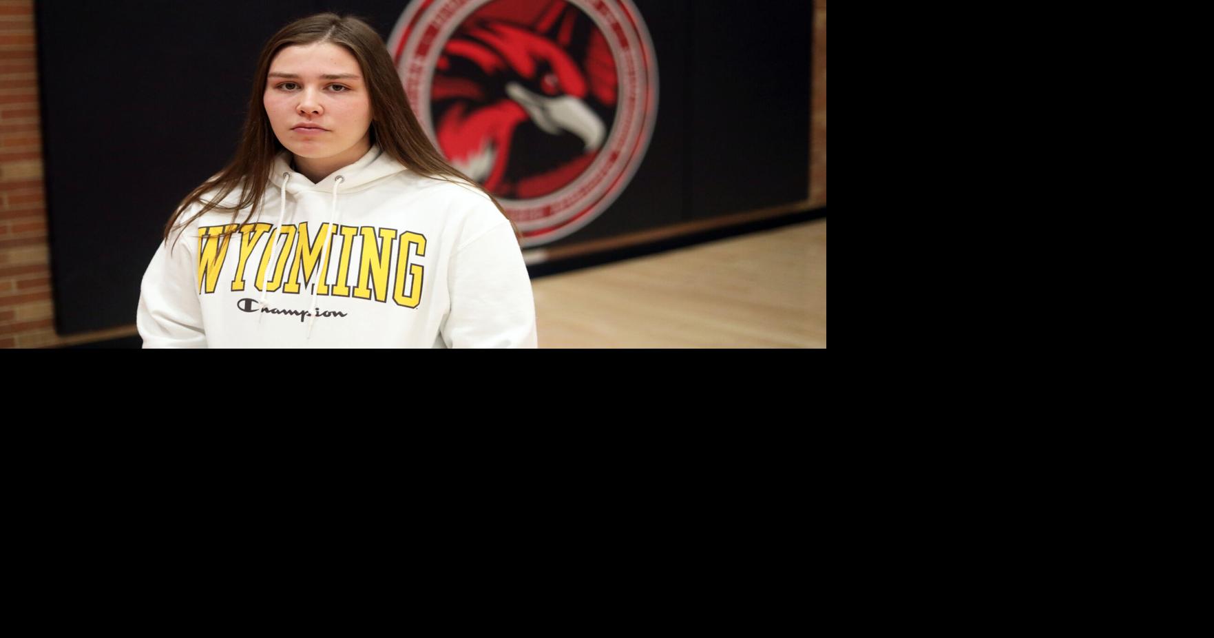 Joslin Igo excited to play for Wyoming Cowgirls; reunite with Allyson ...