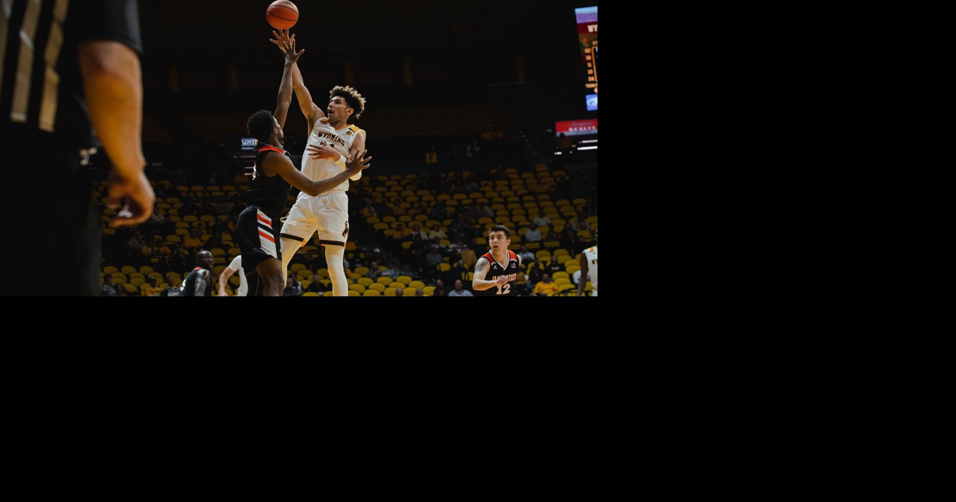 Hunter Maldonado's career night propels Wyoming to season-opening win