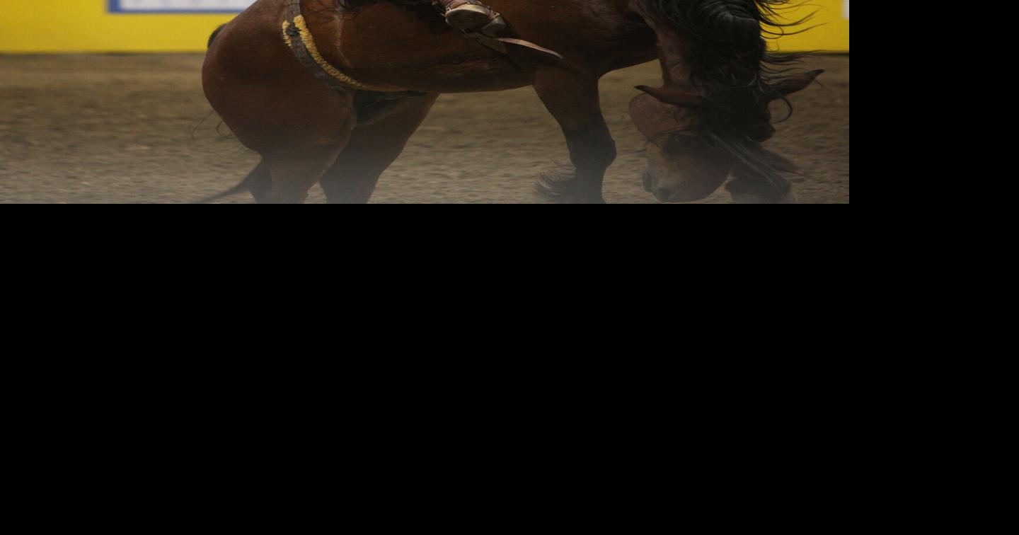 Wyoming men, Gillette College women win team titles at weekend rodeo