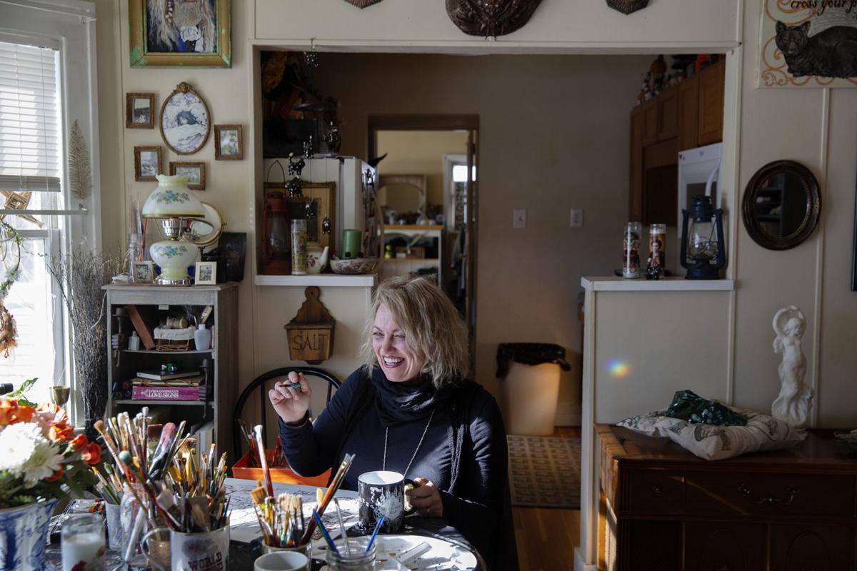 Casper Artist Jessie Bell Celebrates Wyoming Women With David Street