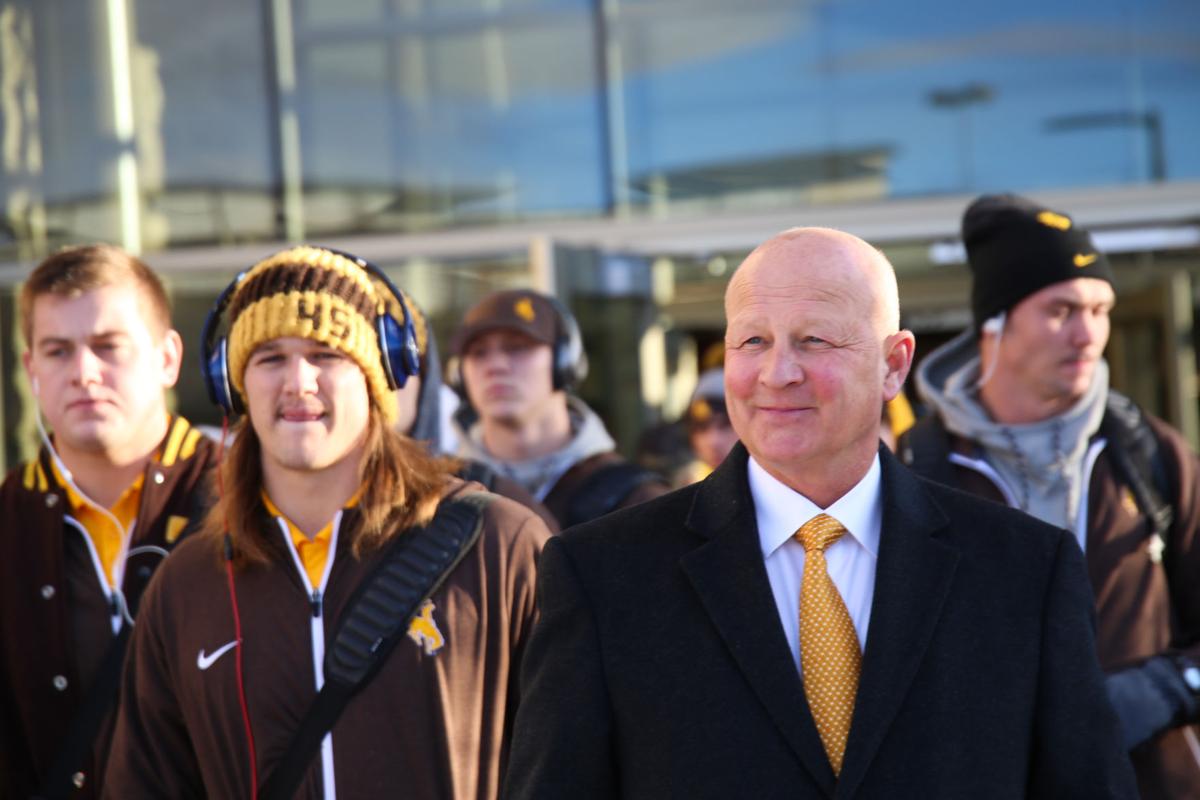 Craig Bohl's son Aaron joins Wyoming football as a defensive graduate ...
