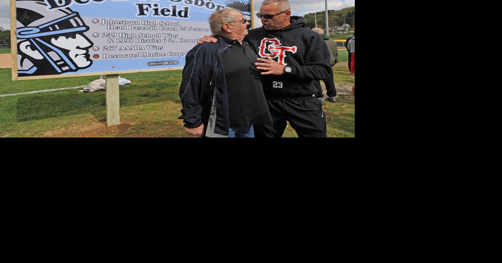 PHOTO GALLERY | Former players, coaches return for 'coaching legend ...