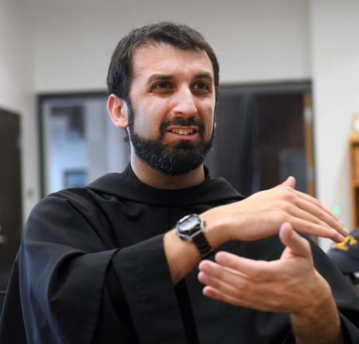 St. Francis students build 'therapeutic, but fun' toy cars, help kids ...