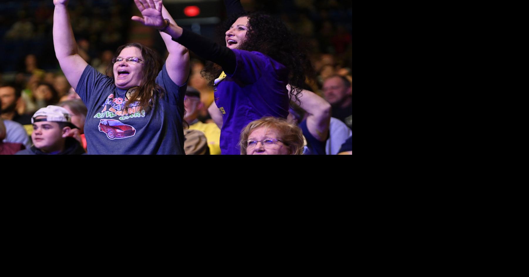 PHOTO GALLERY | Contestants 'come on down' at The Price Is Right Live ...