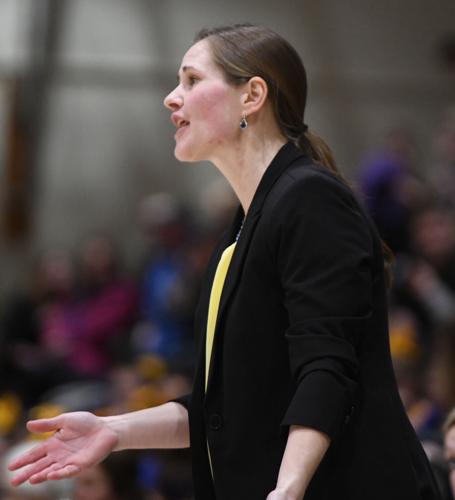 WATCH VIDEO | 'Tanks in the city': Berlin girls basketball team rallies ...