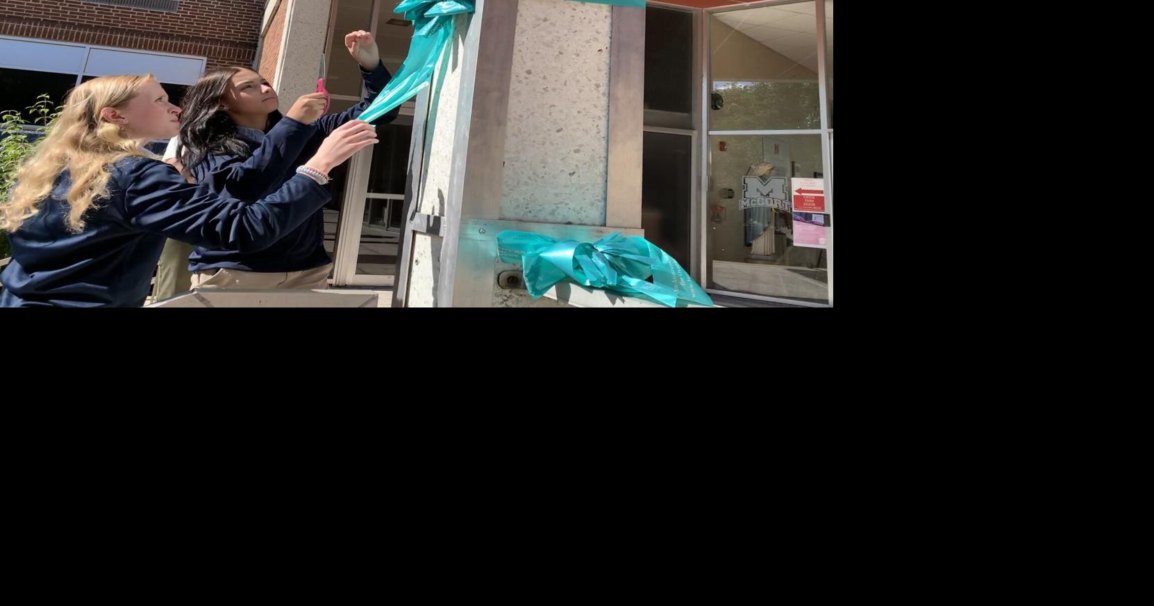 Bishop McCort students tie teal ribbons, raise awareness of ovarian ...
