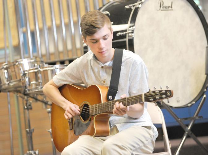 'Ready to move on': Graduating seniors point to hard work, diverse ...