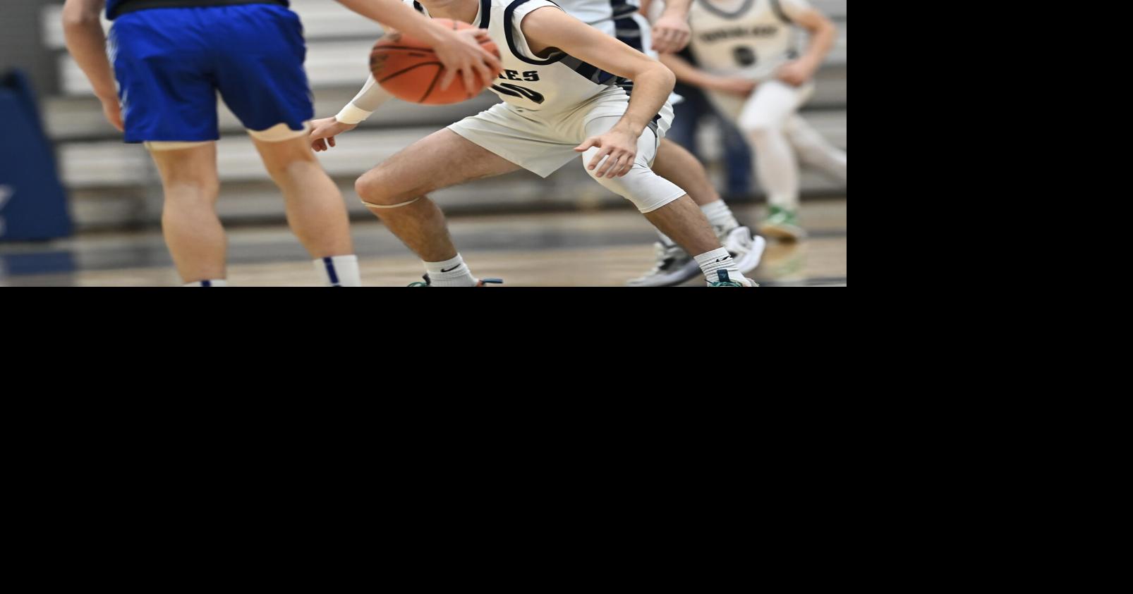PHOTO GALLERY | Bishop Carroll boys roll over Williamsburg 72-41 to ...
