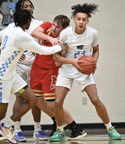 Dion Dixon, Mike Preuss | | tribdem.com