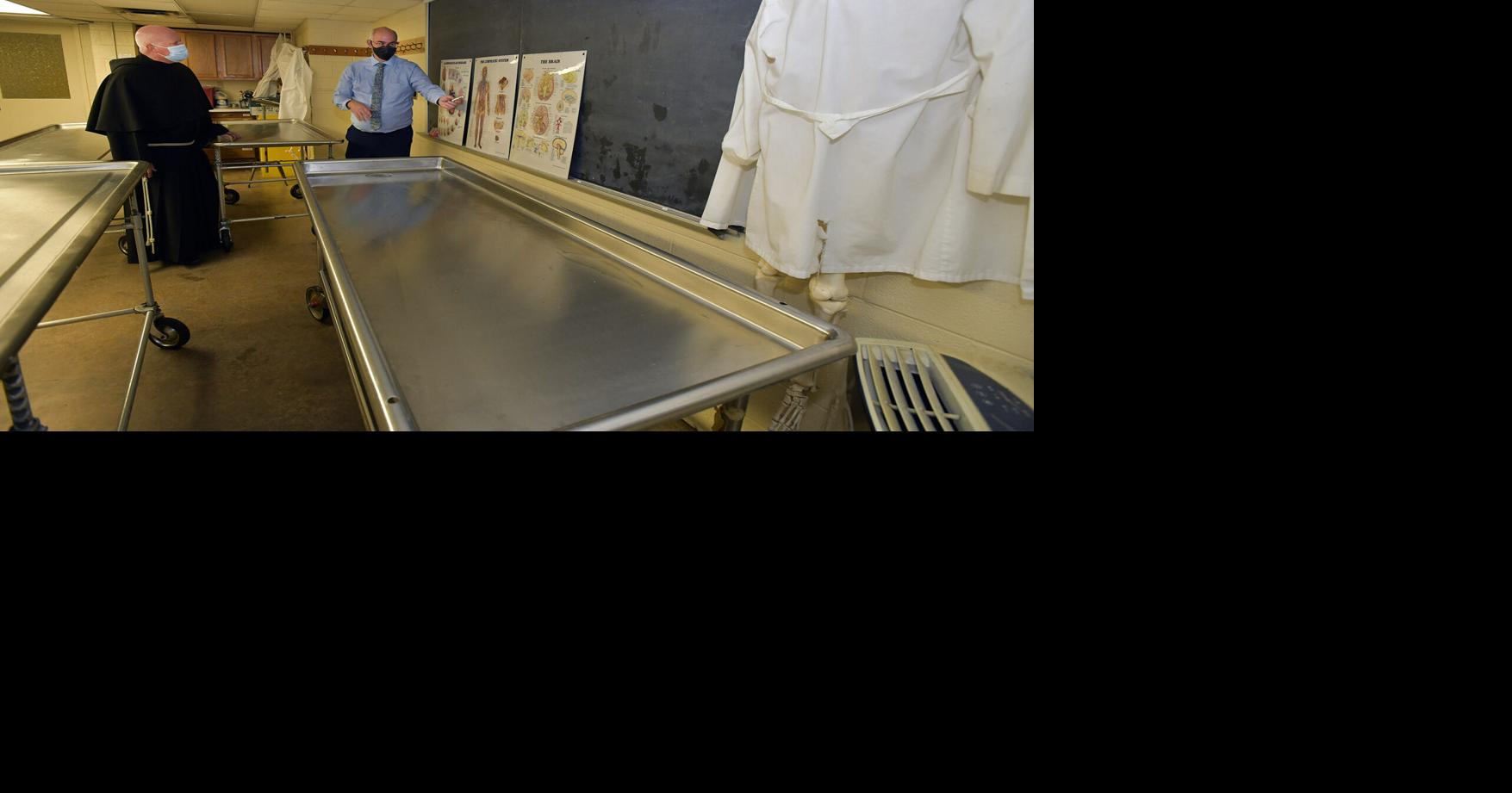 Bodies for education: St. Francis students use cadavers in class ...