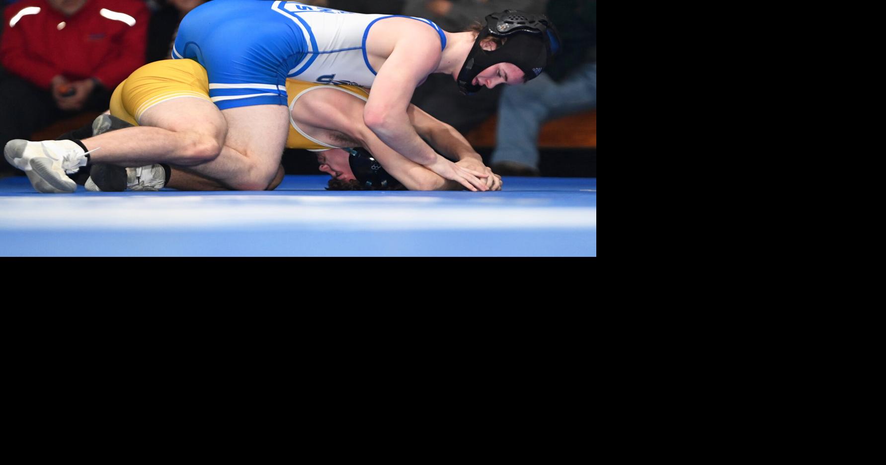 3 area wrestlers advance to Ultimate Warrior Tournament semifinals | Sports | tribdem.com