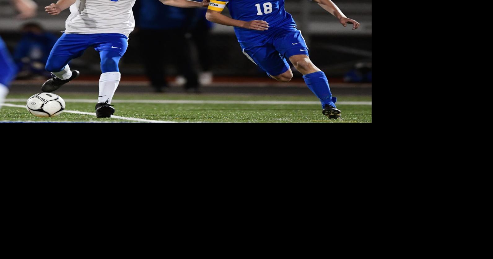 PHOTO GALLERY | Chestnut Ridge and Bedford fight for D5AA boys soccer ...