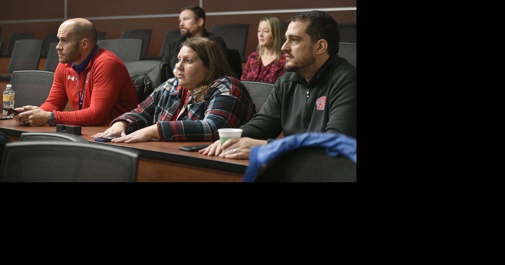 'So many pathways': Military recruiters tout broader opportunities to ...