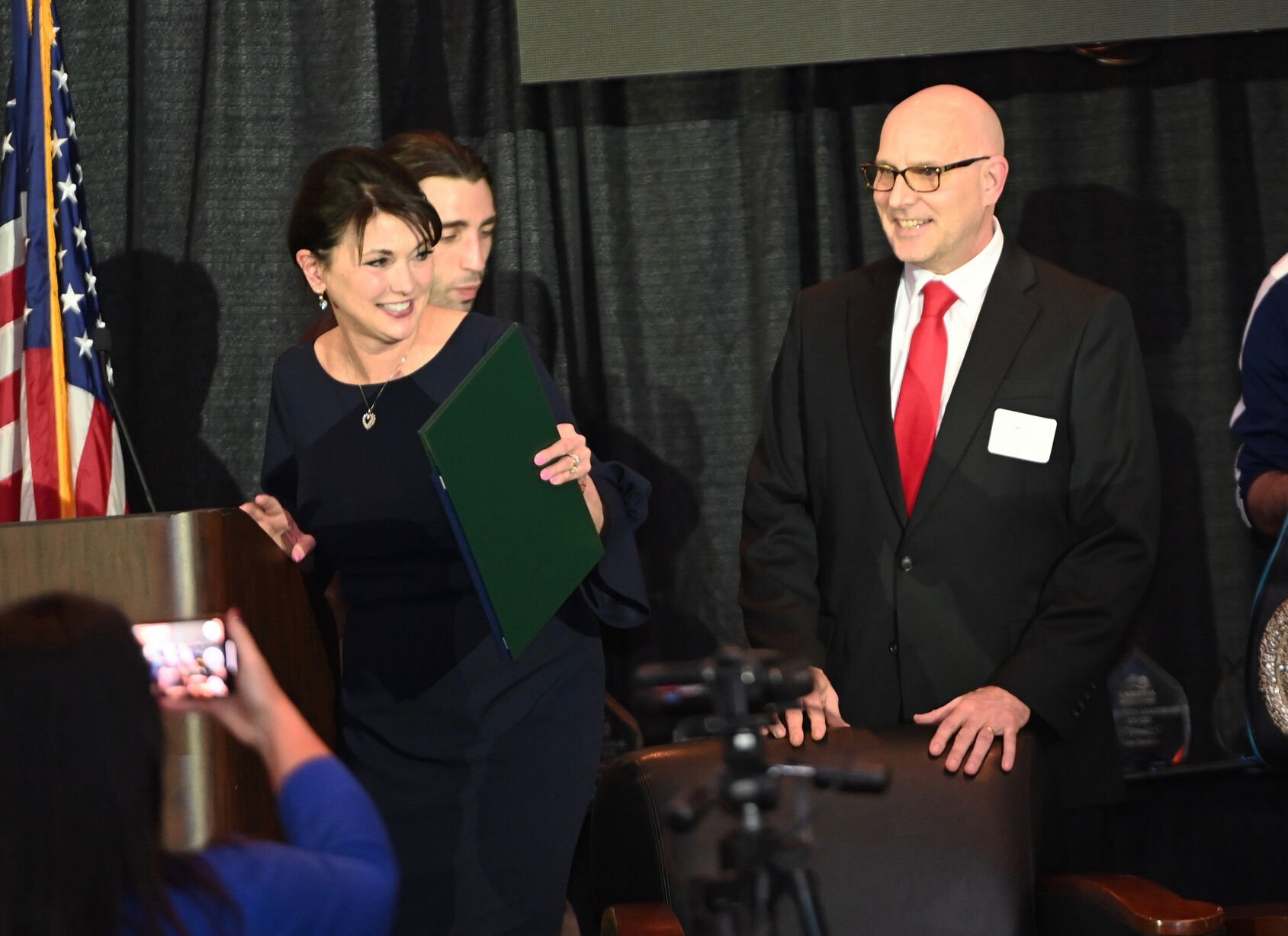 PHOTO GALLERY | Chamber dinner honors business builders, community ...