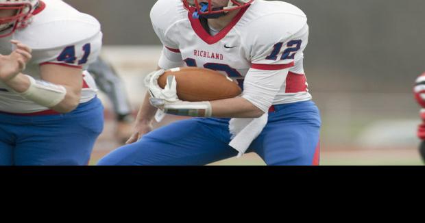 Friday Football Flashback | Richland's Shaffer throws for 222 yards in ...