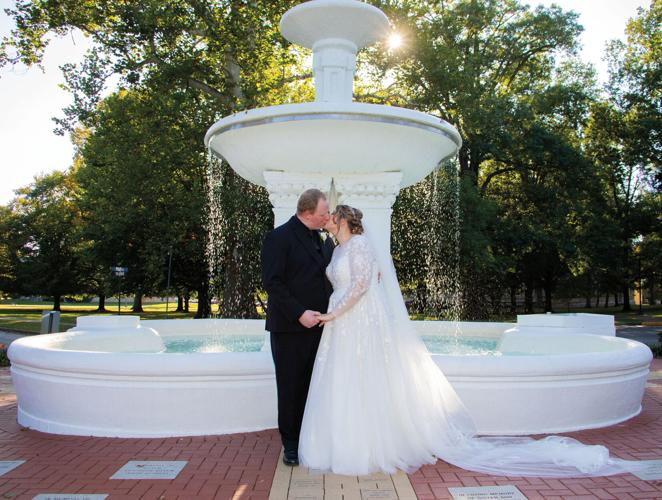 Natalie & Drake: A timeless look | Features | tribstar.com