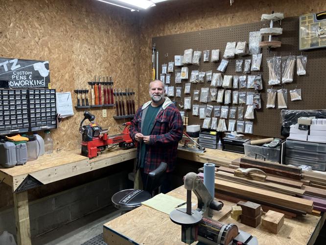 Exquisite penmanship: "Huge pen snob" creates designer ballpoints ...