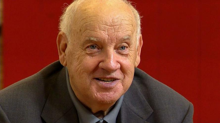 MARK BENNETT: Arley Andrews, a cornerstone of Hoosier hysteria's golden ...