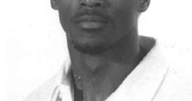 BREAKING: Former ISU football great, NFL player Wayne Davis dies ...