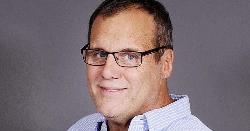 Veteran Indiana sportswriter Hutchens dies at age 60 | News | tribstar.com