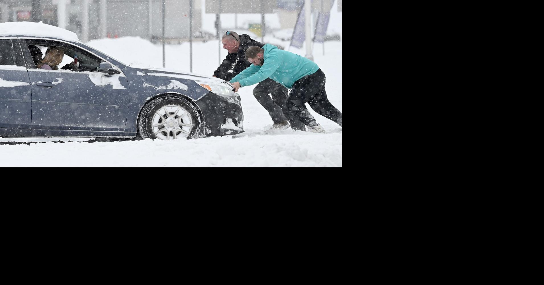 Plowing through & digging out: Wabash Valley rallying after snowstorm ...