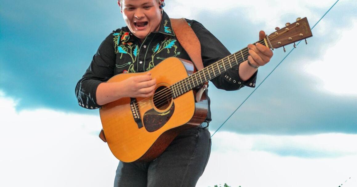 Former American Idol country singer to perform at Boot City | Features ...