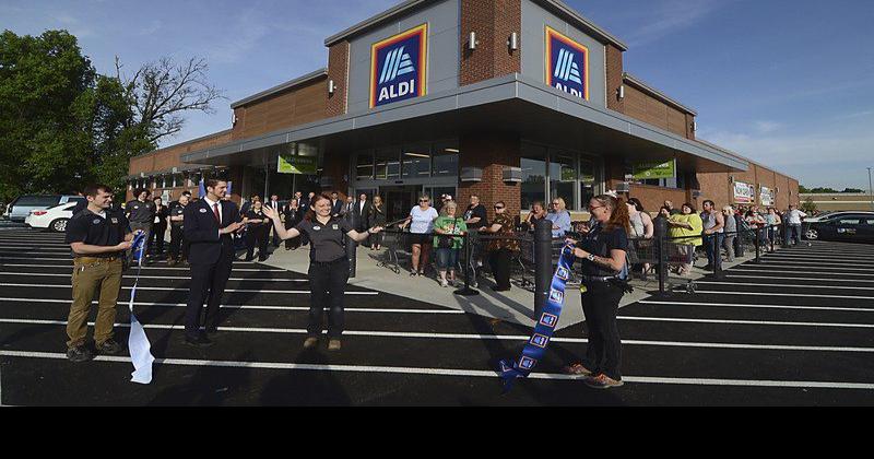 Aldi opens new Terre Haute store | Local News | tribstar.com