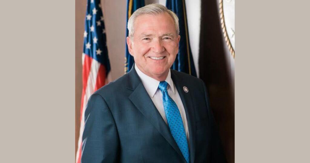 Fort Wayne Mayor Tom Henry dies Thursday following cancer battle ...