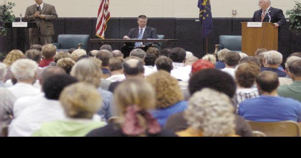 VIDEO: Candidates debate public safety, vow to work with law ...