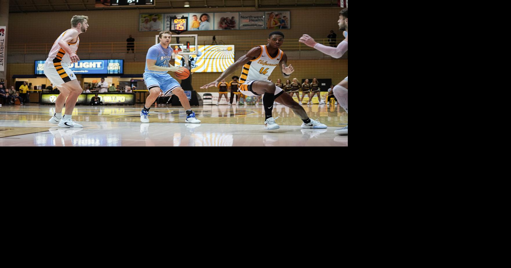 Sycamores use strong first half, late recovery to beat Valpo, go 4-0 in ...