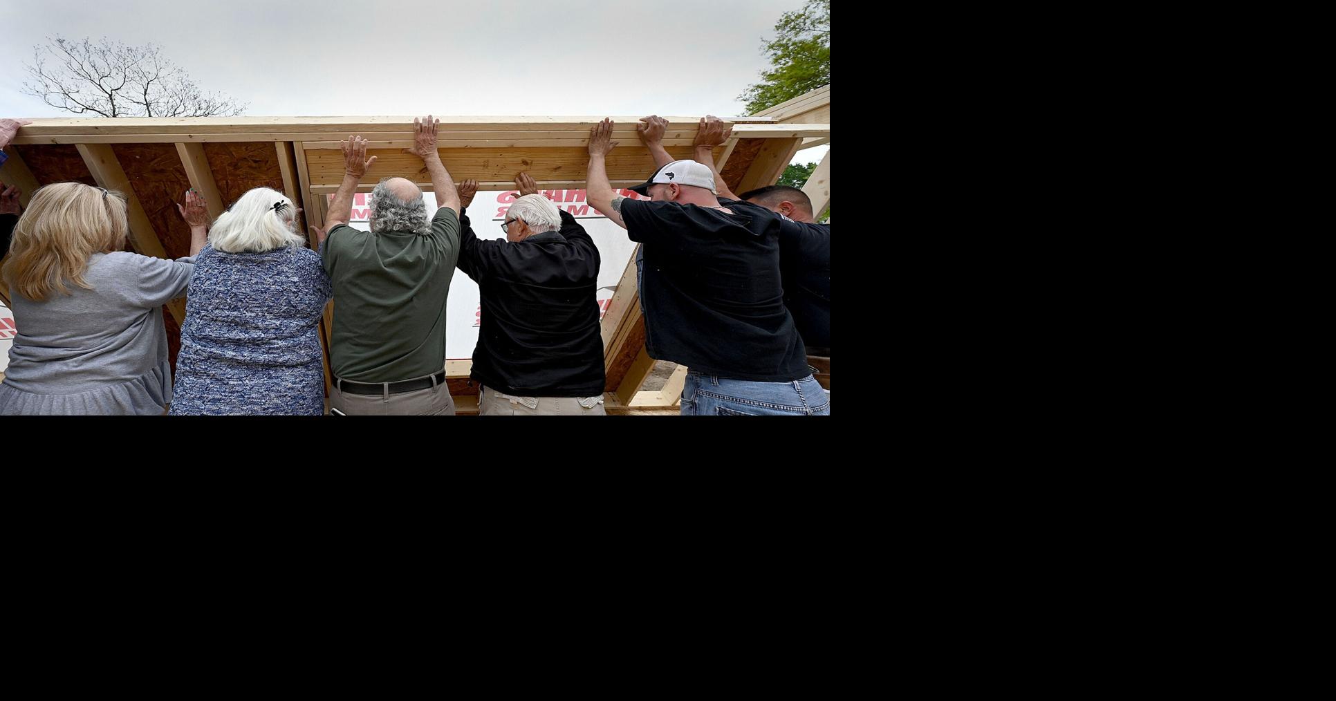 Habitat raises the walls on 'The Terry House' | Local News | tribstar.com