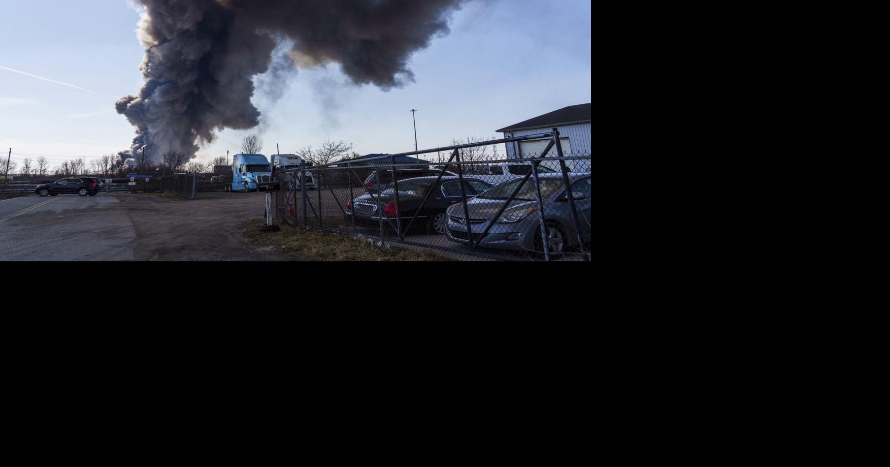 PHOTO GALLERY: Avon warehouse fire | | tribstar.com