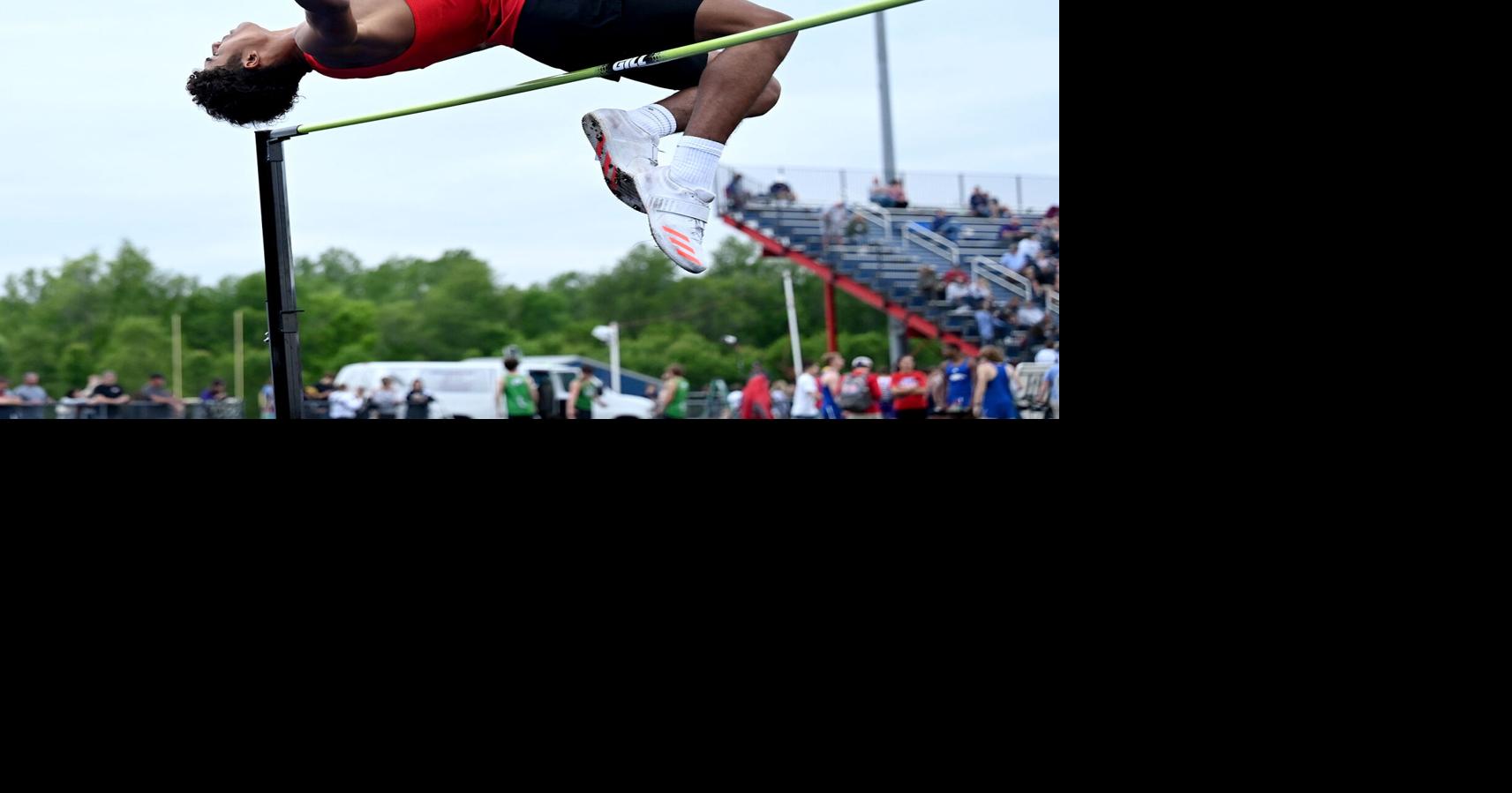 Braves win third straight boys sectional track championship | Local ...