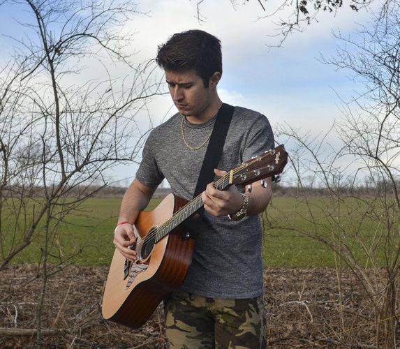 From 13th & Wabash to Nashville: At 17, Terre Haute's Dylan Schneider ...