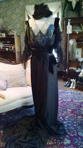 Dress shows change in women's clothing over time | Community | tribstar.com