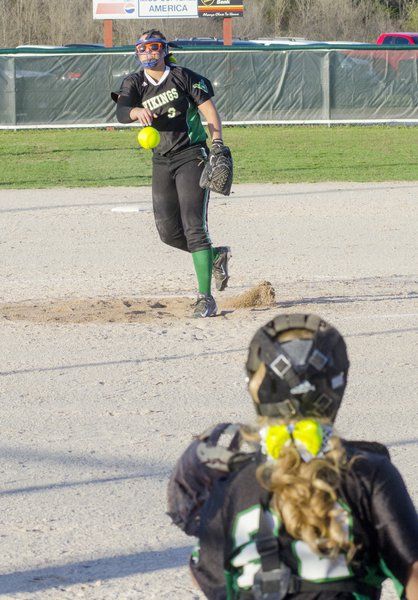 Six ranked teams compete at Lady Braves Softball Bash | Local High ...
