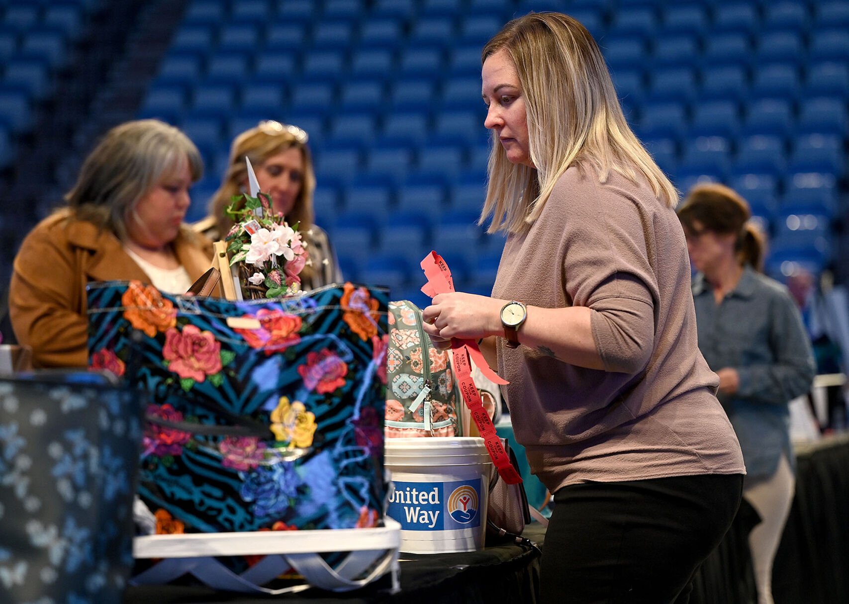 Power of the Purse: Fundraiser for United Way's 'Success by 6' a hit ...