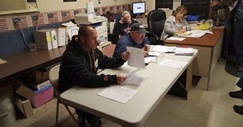 No brawl this time, as Hymera council removes newest marshal | Local ...