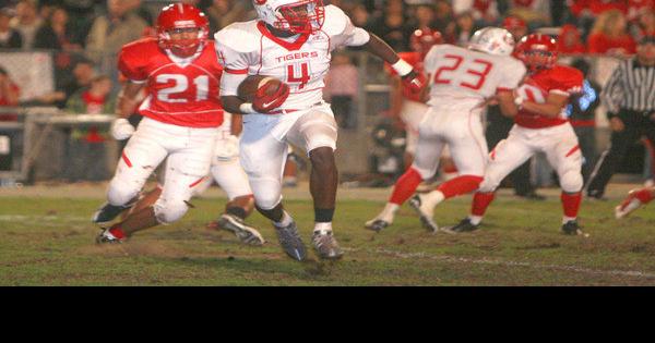 Patterson football celebrates first league title since ‘95 | Patterson ...