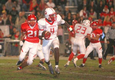 Patterson football celebrates first league title since ‘95 | Patterson ...
