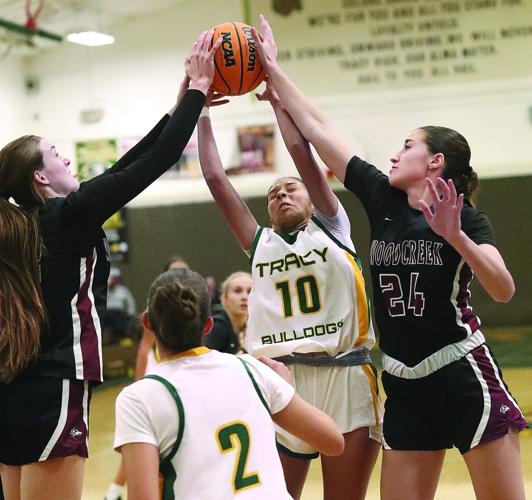 Girls basketball: Timberwolves outlast shorthanded Bulldogs | Tracy ...