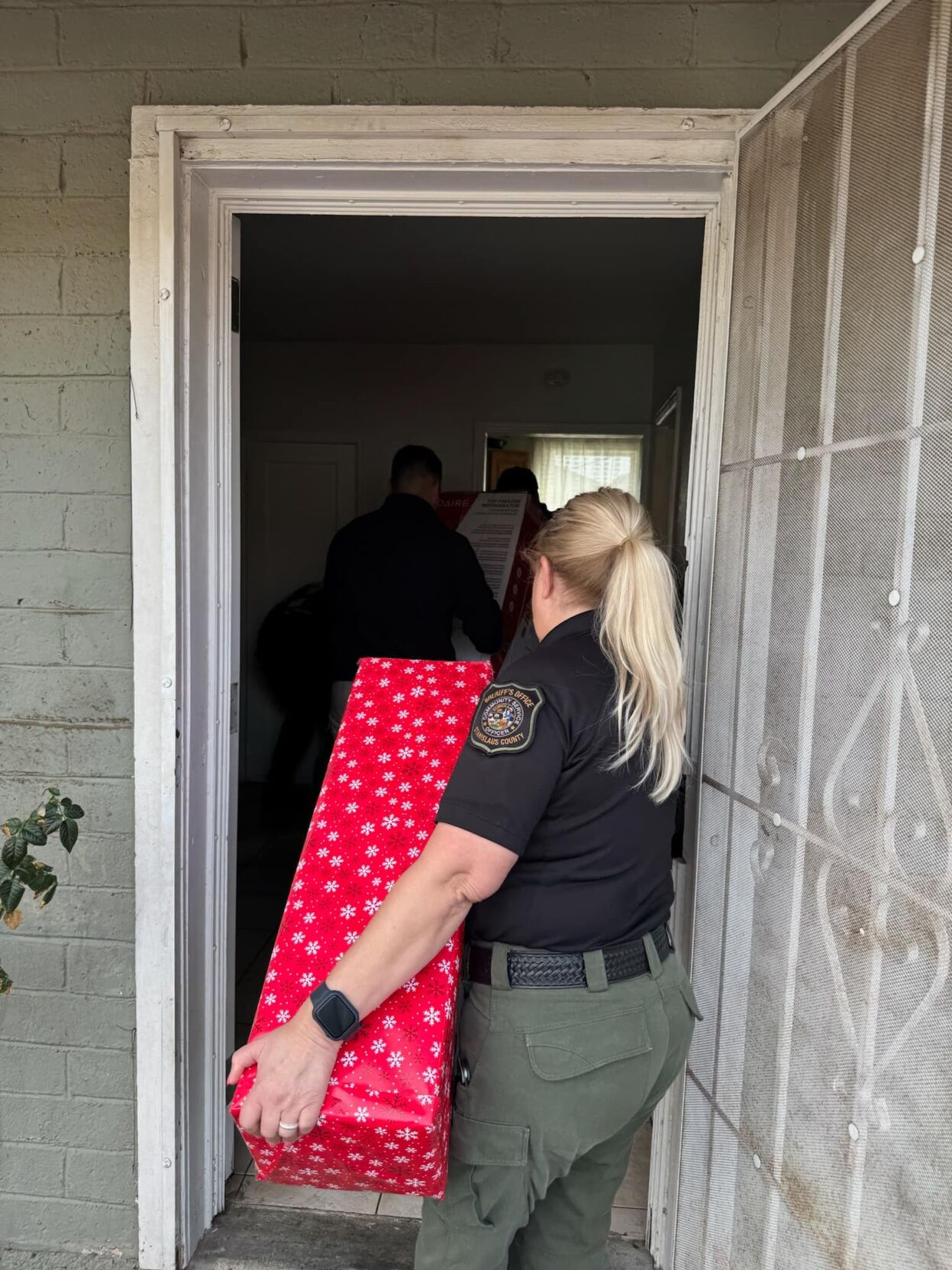 Patterson Police help families meet needs | Patterson Irrigator ...