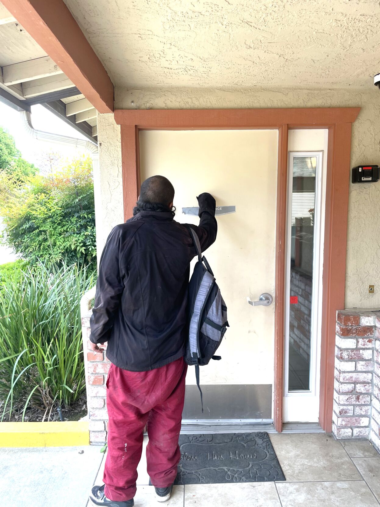 Men locked out of homeless shelter | Gallery | ttownmedia.com