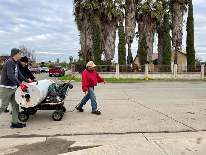 Garbage gone thanks to clean up effort | Gallery | ttownmedia.com